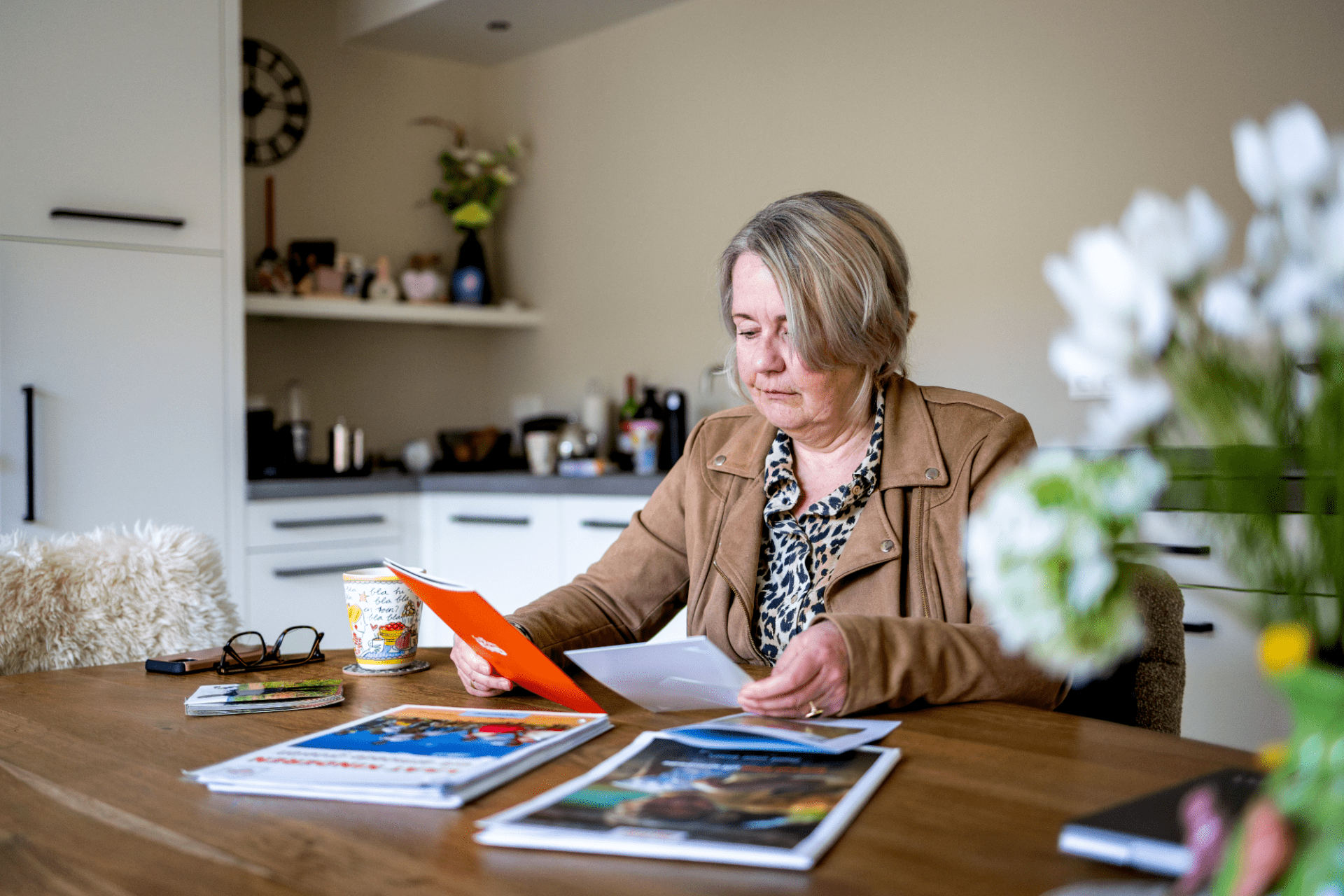 Jeanette schrijft graag naar haar sponsorkind - Red een Kind